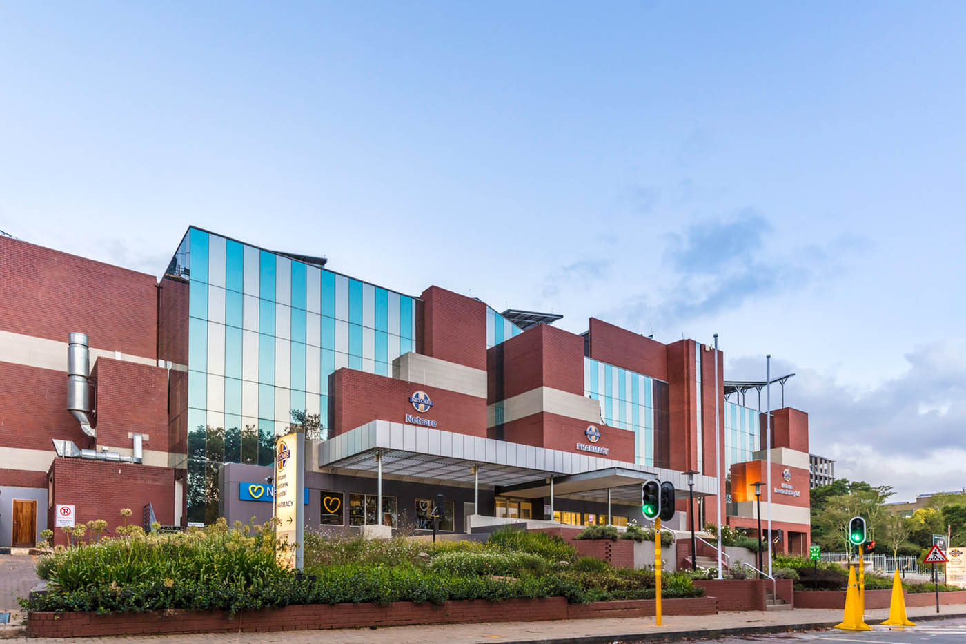 » Netcare hospital in Rosebank, Johannesburg